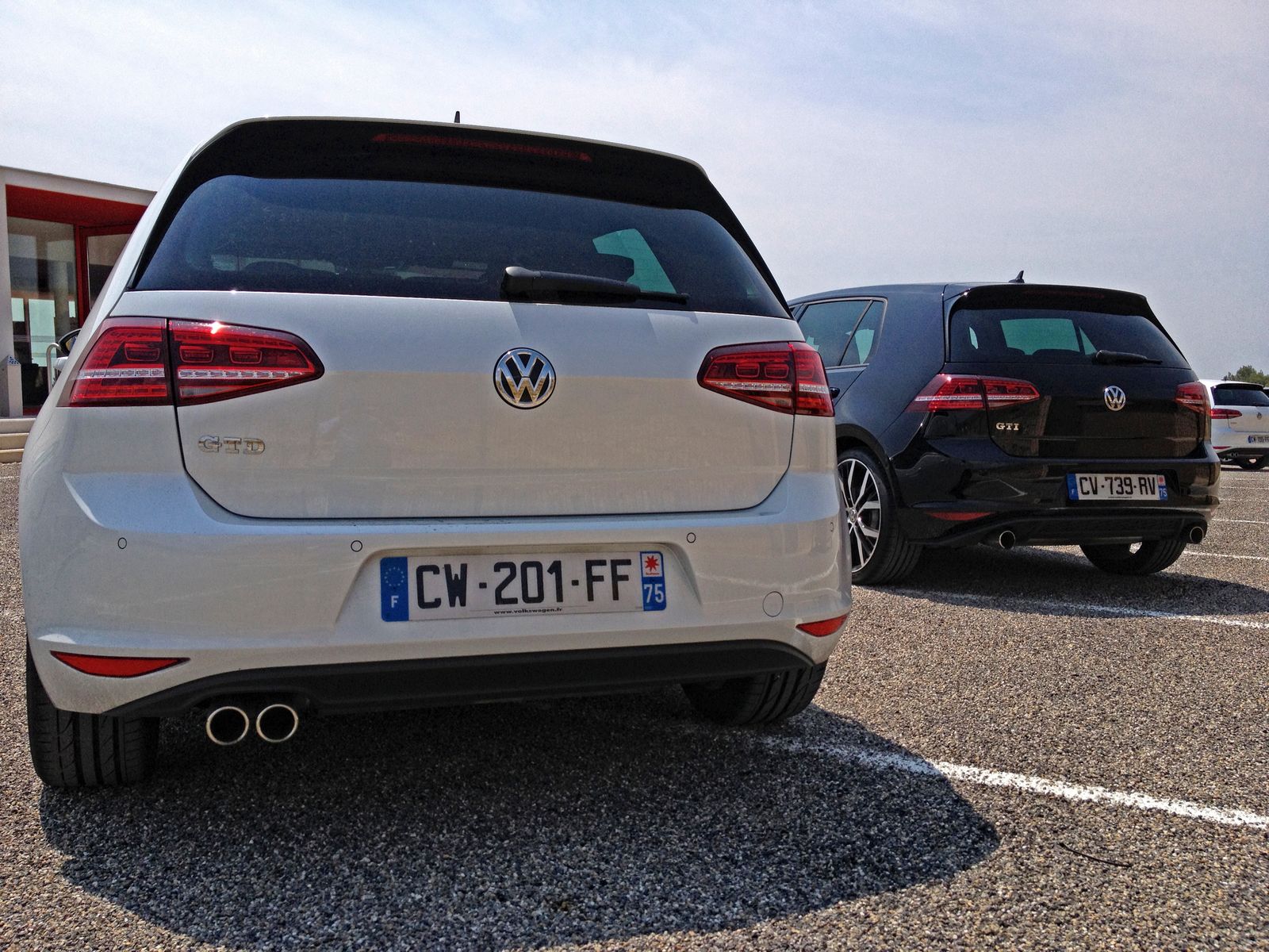Les Volkswagen Golf 7 GTI & GTD à l'essai sur circuit
