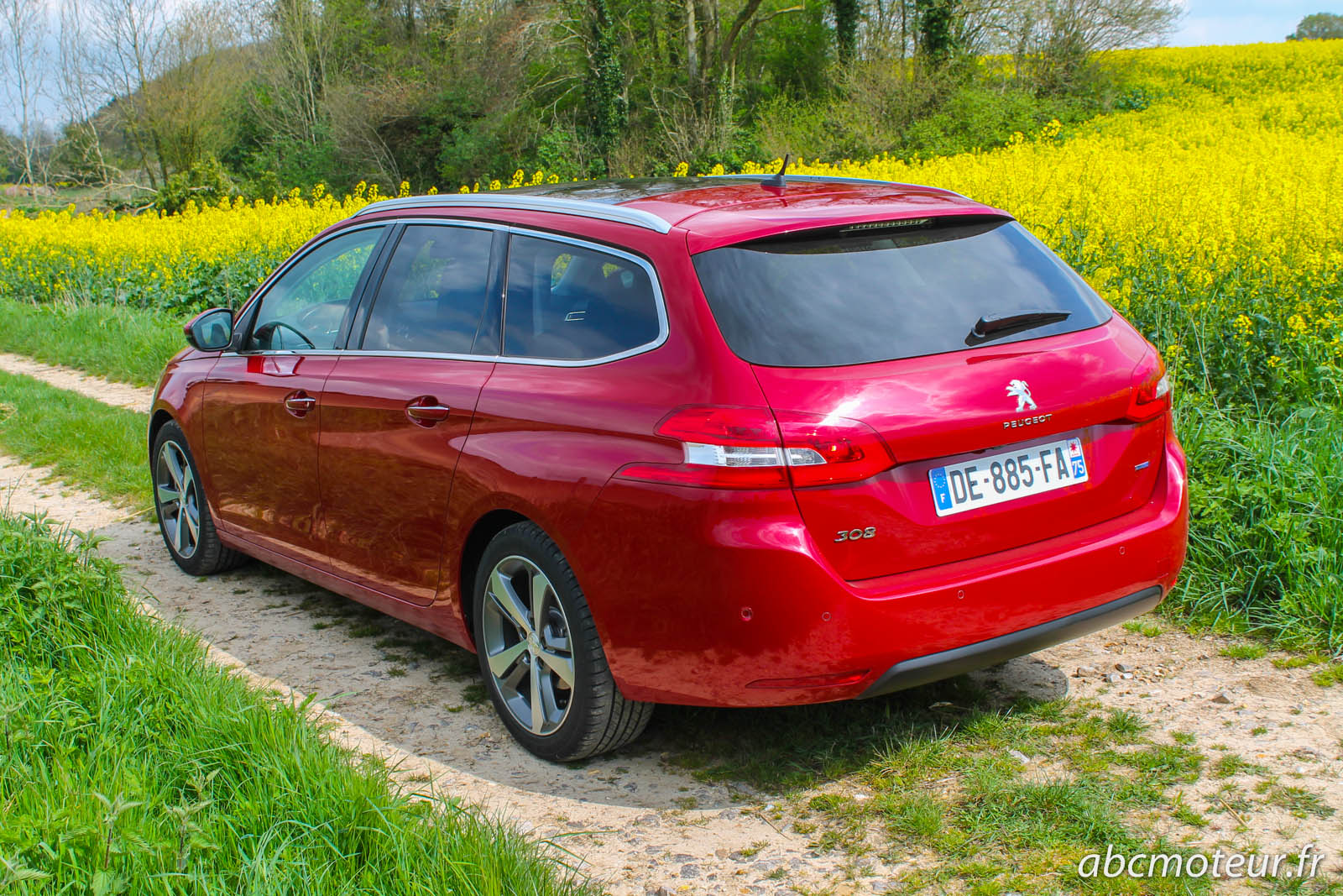 Essai des nouvelles Peugeot 308 SW e-THP 130 & Blue-HDI 150