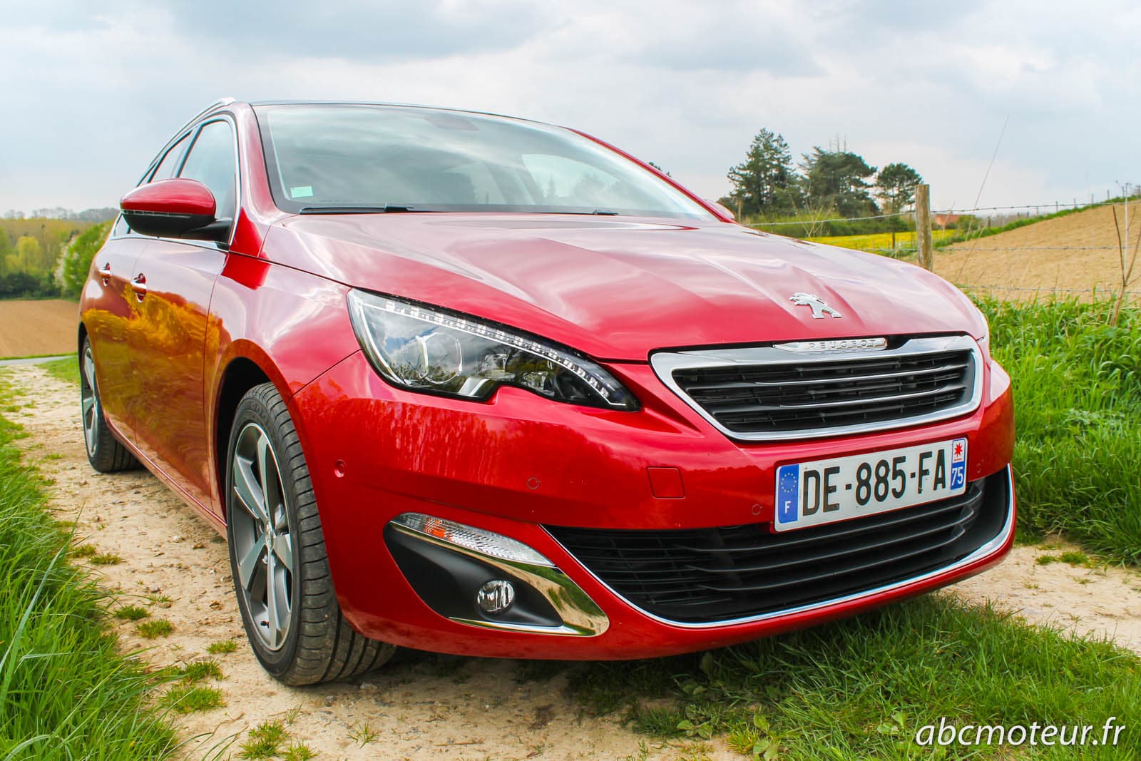 Essai des nouvelles Peugeot 308 SW e-THP 130 & Blue-HDI 150