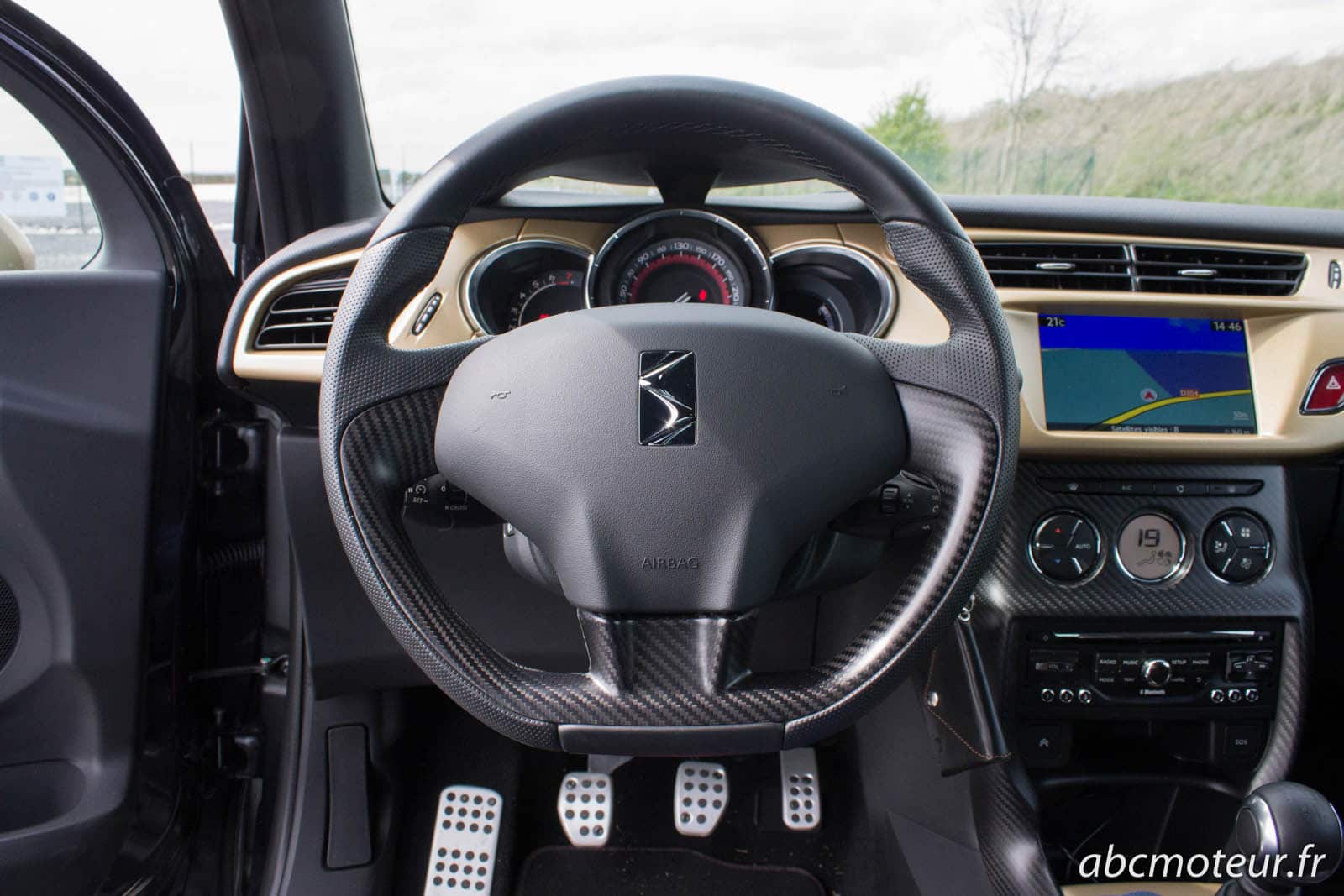 Essai Citroën DS3 Racing Gold Mat – 202 ch et du caractère