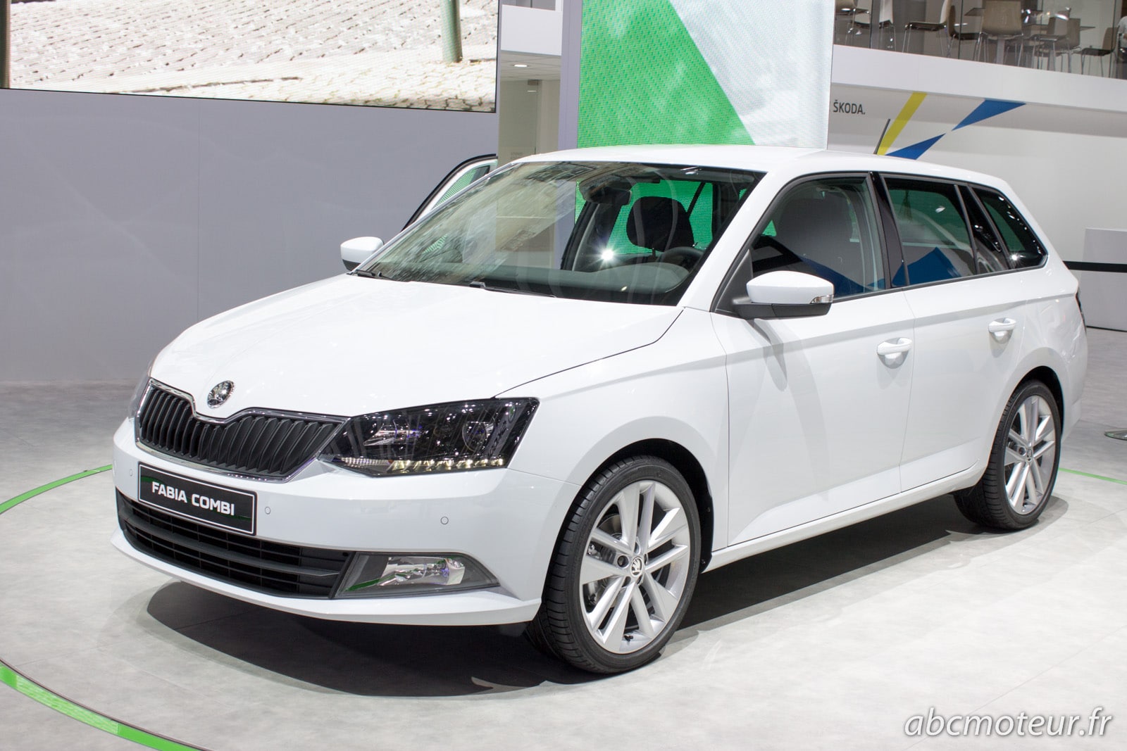 La nouvelle Fabia sur le stand Skoda au Mondial de l'Auto