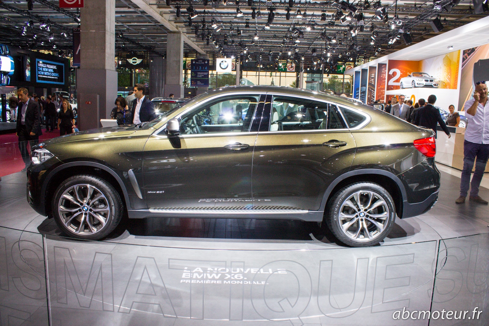 Mondial de l'Auto : les nouveautés du stand BMW