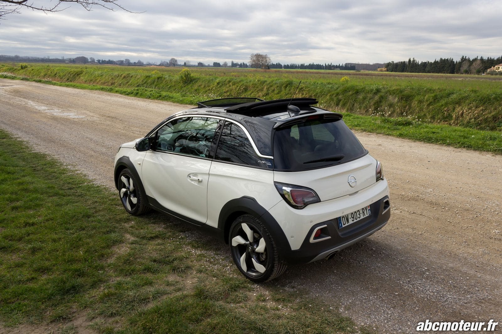 Essai Opel Adam Rocks : le crossover de poche personnalisable