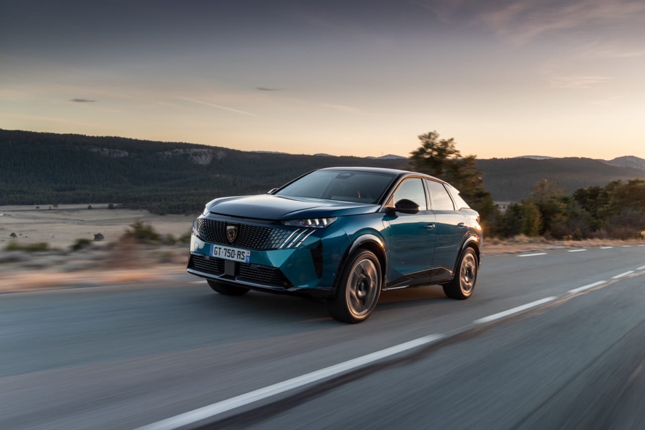 Essai nouveau Peugeot E-3008 (2024) : succès garanti